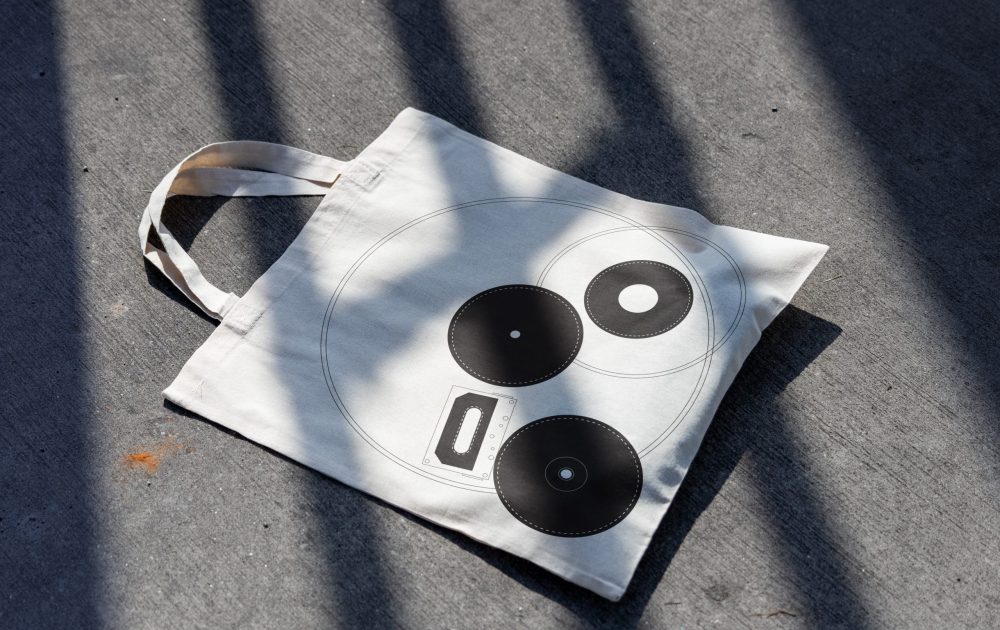 Inner Ear Tote Analog White – INNER EAR